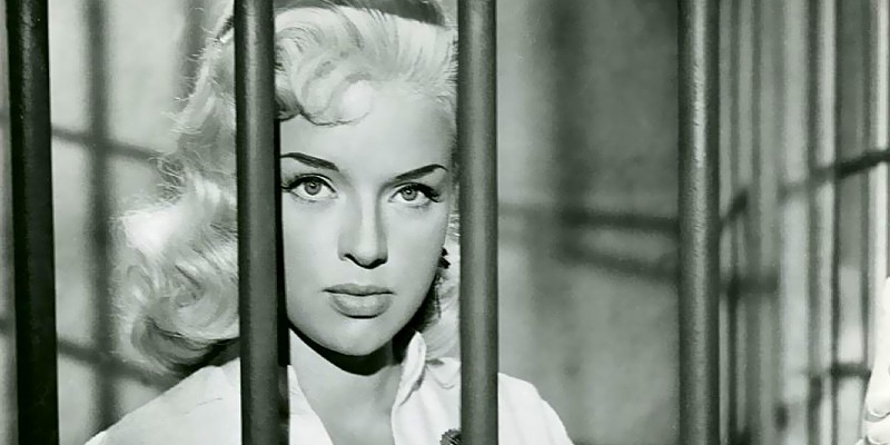 Glamour, excess and commodification: The female body in 1950s Britain ...